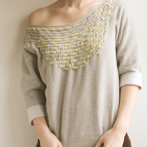 24 DIY Sweatshirt Ideas: How to Make a Hoodie, Make Your Own Sweatshirt ...