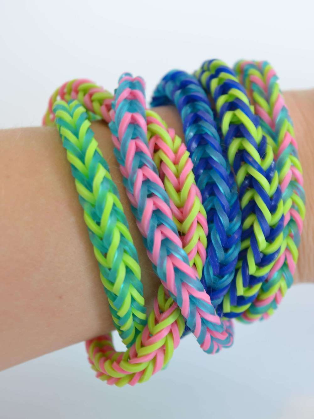 Loom Free Fishtail Bracelets AllFreeJewelryMaking Loom Free Fishtail Bracelets AllFreeJewelryMaking