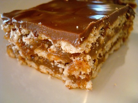 Caramel Crack Bars | RecipeLion.com