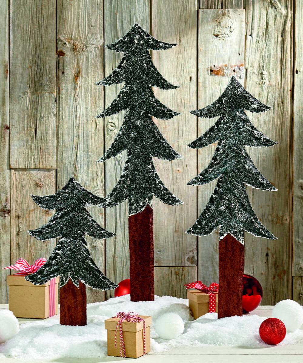 Country Christmas Pine Trees FaveCrafts country-christmas-pine-trees-favecrafts