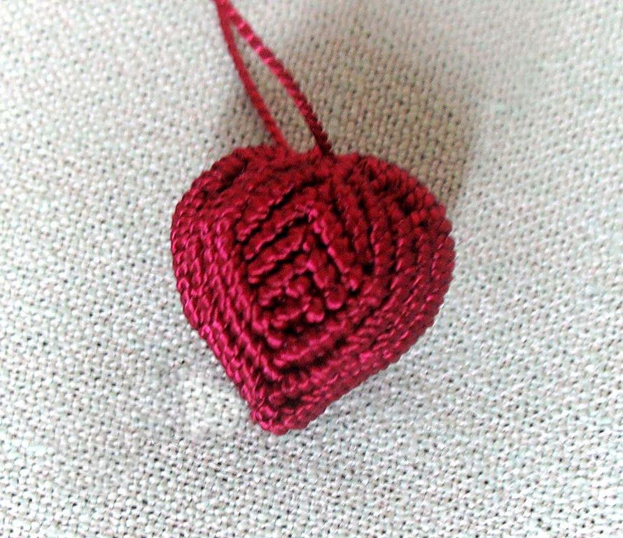 Macrame Heart Pendant | FaveCrafts.com