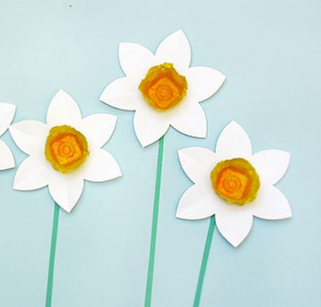 Radiant Daffodil Egg Carton Crafts | AllFreePaperCrafts.com